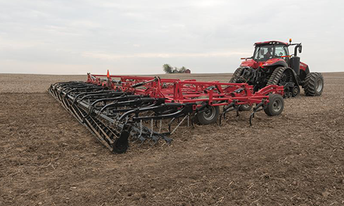 Tiger-Mate 255 Field Cultivator - Radke Implement Inc