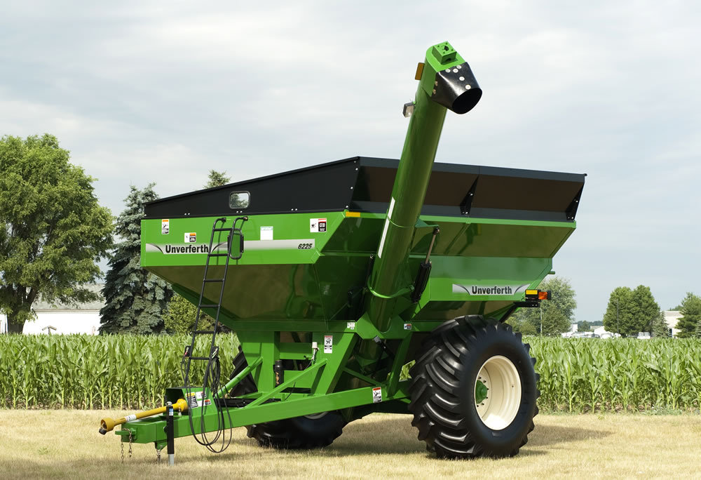 Mid-Size Corner Auger Grain Carts - Terry Implement Co., Inc.