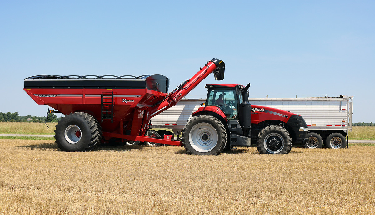 X-Treme Front-Fold Auger Grain Carts - Meyer Implement