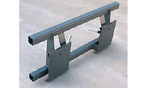Universal Skid Steer Adapter for Standard Pin-on Loaders - Heart ...